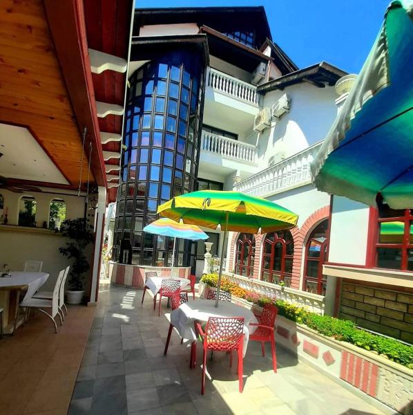 Family Hotel Flora - Nessebar