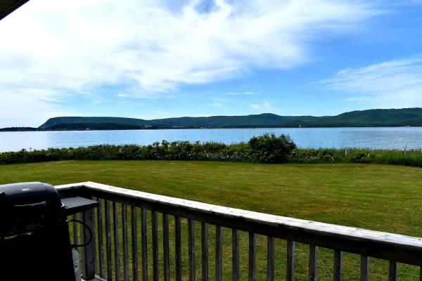 Seascape Coastal Retreat - Adults Only - Hot Tubs - Cape Breton Island