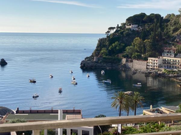A Mari - Giardini-Naxos