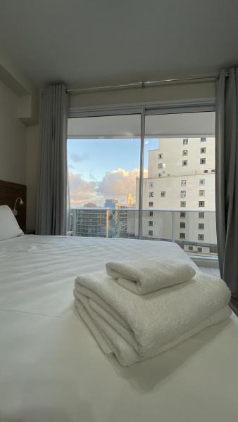 Flat De Luxo Centro Sp Com Piscina,academia,lavanderia,garagem E Segurança 24h - Liberdade