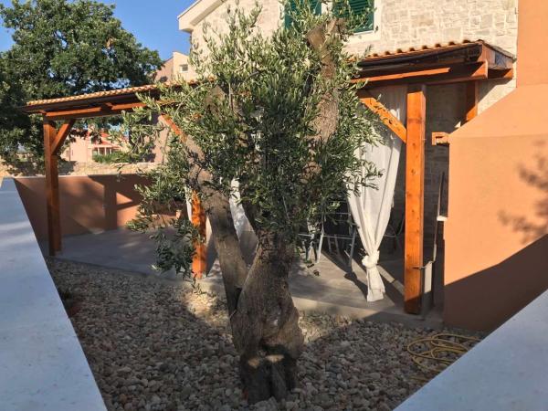 Excellent Stone House-pet Friendly - Nin