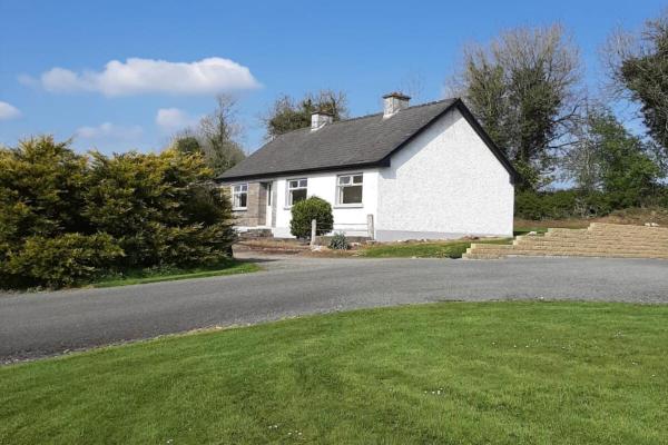 Innishmore Island Farmhouse - Ireland