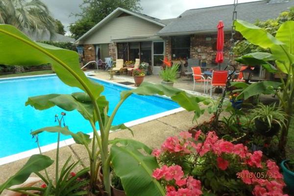Poolside Paradise - Navarre, FL