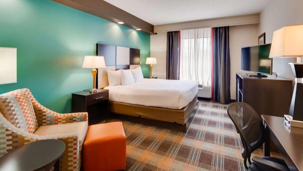 Best Western Plus Atrium Inn & Suites - Clarksville, TN