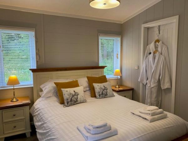Hollicarrs - Sunflower Lodge - Selby