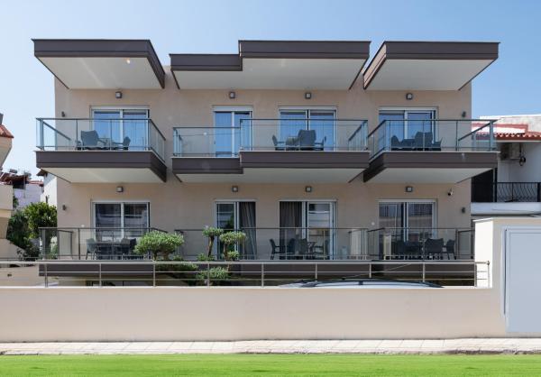 Crist Luxury Apartments - Halkidiki