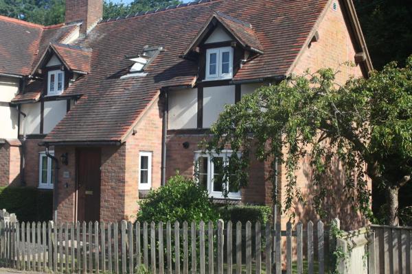 Honeysuckle Cottage - Worcestershire