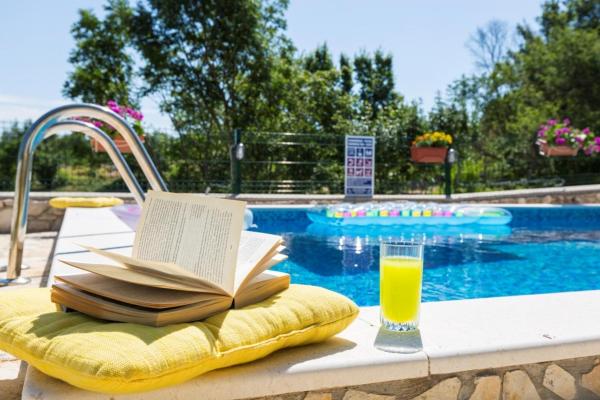 Holiday House In Labin With Terrace, Air Conditioning, W-lan, Washing Machine (4866-1) - Isztria