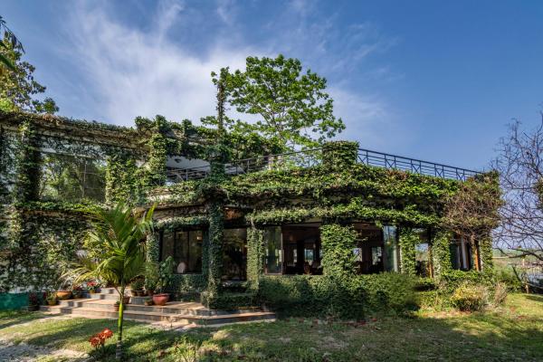 The Riverwood Forest Retreat Dooars - China