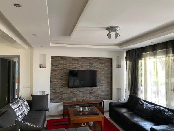 Appartement à Mermoz, Nettoyage Journalier Gratuit - Sénégal