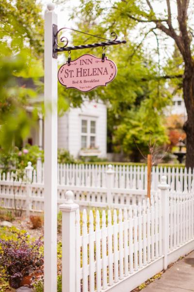 A Cozy And Romantic Room With Breakfast - St. Helena, CA