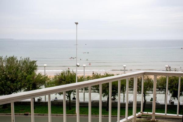 Gran Apartamento En Primera Linea De Playa - Gijón