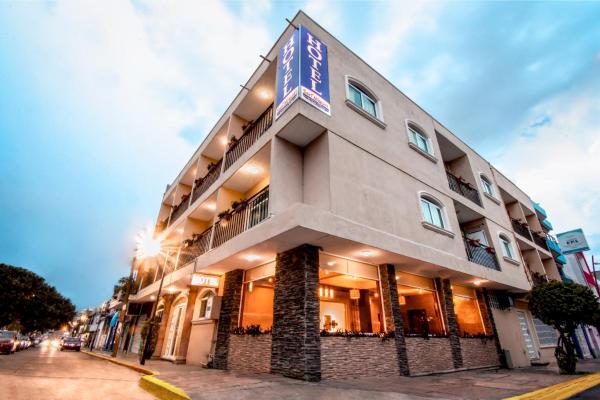 Hotel San Miguel, En El Centro - Desayuno Gratis - Chiapas