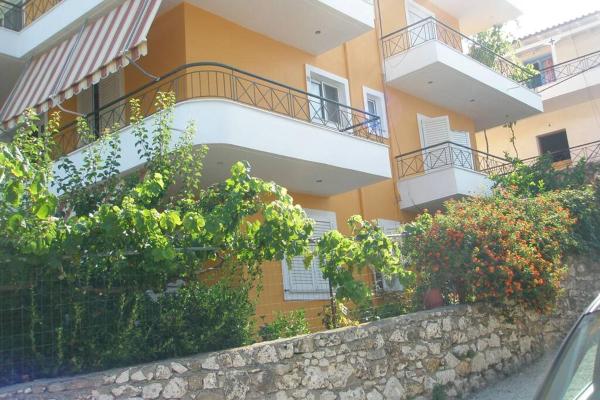 Lina's Apartment - Himarë