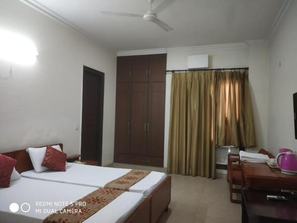 Deluxe Suite In Manor Inn Suites B-54, Sector-92 - Noida