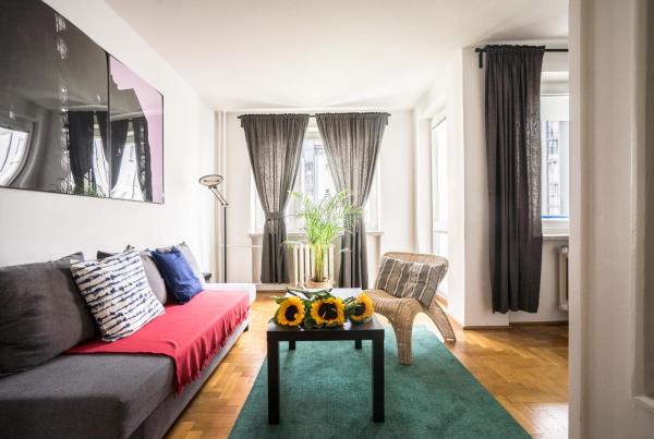 Oomph Warsaw Central 3-bedroom Flat - Varşovia