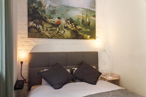 Apartament Z Upadkiem Ikara / Apartment With The Fall Of Icarus - Łódź