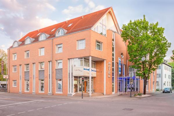 Hotel Am Schillerpark - Weinstadt