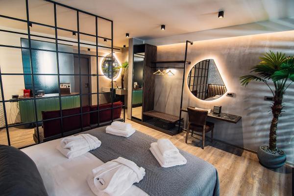 Project 3 Urban Chic Hotel - Athens