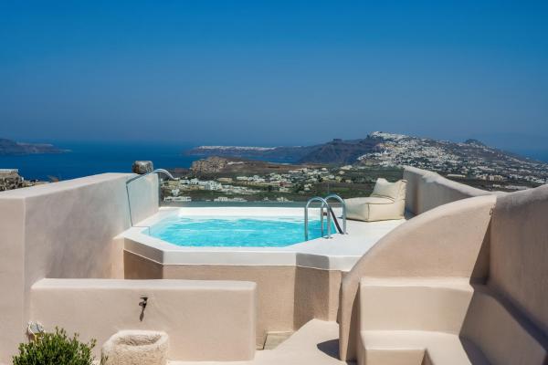 Phaos 1870, A Restored Winery - Santorini