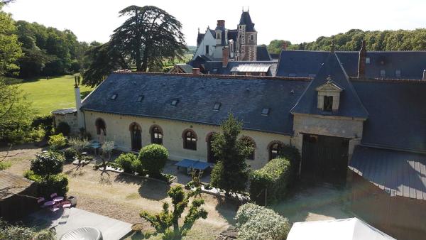 Gite Longere De 15 Personnes Au Chateau De Jallanges Vouvray - Amboise