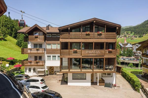 Garni Hotel Miara - Your Dolomites Home - Sëlva
