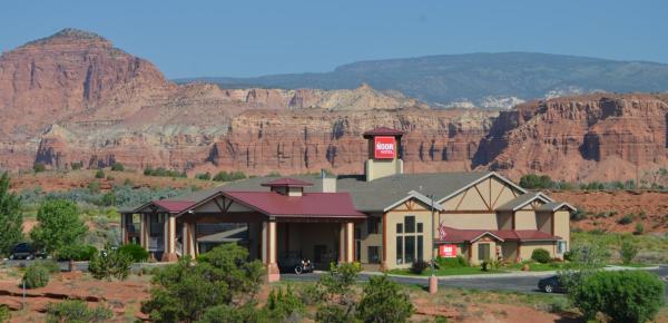 The Noor Hotel - Torrey, UT