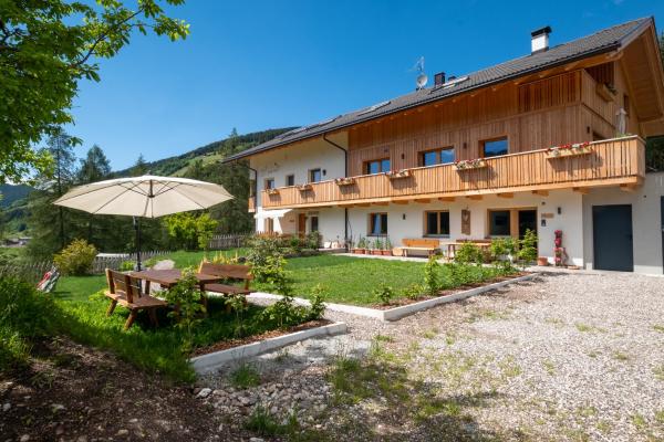 Apartments Kaserott - Funes