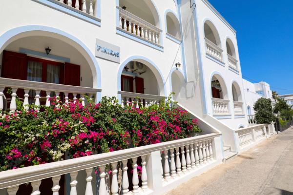 Finikas Santorini - Santorini