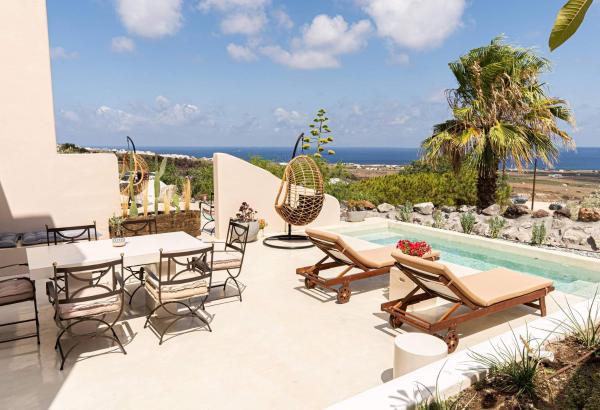 Pink Freud Villas Santorini - Oia