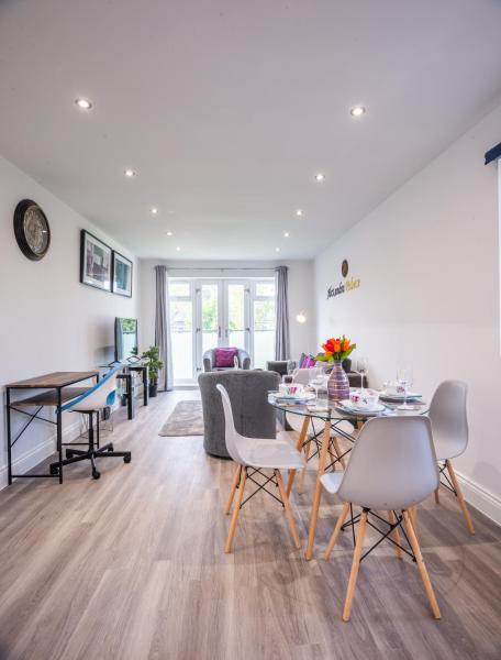 Hatfield Gem - 1 Bed With Parking Near Uni, Business Park & City Center, Big Savings On Longer Stays - St Albans, UK