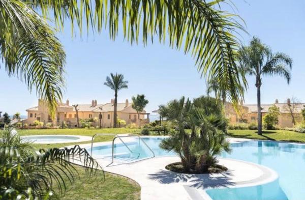 Luxury Apartment In Benahavis With Amazing Views - Andalusia