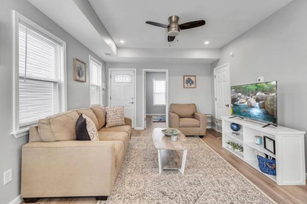 Dave And Busters, Outlets, Convention Center Across Street W Parking - Sleeps 15 - Brigantine Beach, NJ