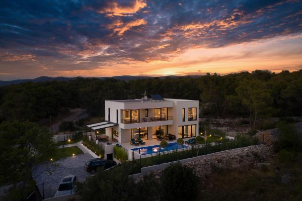 Villa Spuga - Brodarica