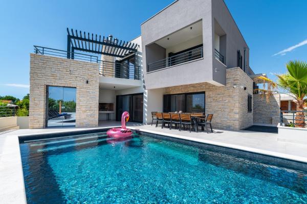 Villa Roca With Heated Pool And Sauna - Privlaka