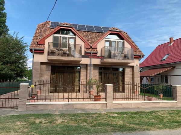 Mediterán Fedett Medencés Apartmanház - Tihany