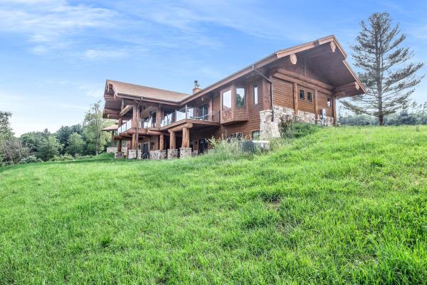 Cherry Knoll - Dowagiac, MI