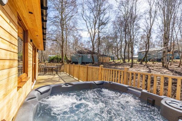 Monarch Lodge 13 With Hot Tub - Loch Ness