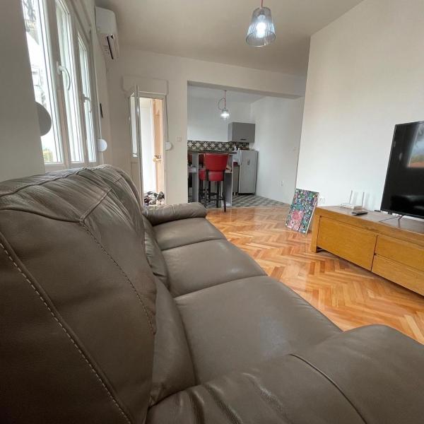 Lovely 1-bedroom Apartment With 2-patios And Parking - Podgorica