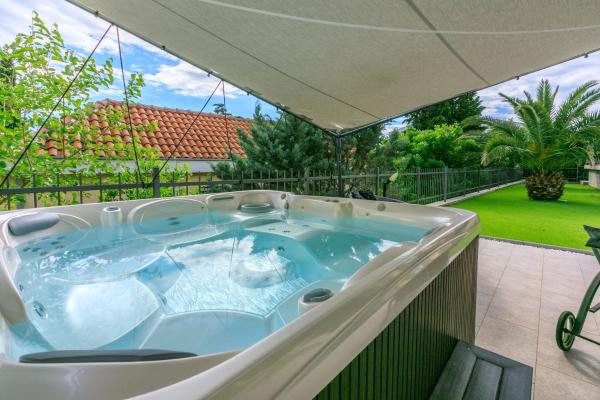 Family Heritage - Crikvenica