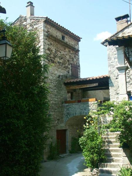Maison De Charme à Saint-germain Avec Vue Sur La Montagne - Balazuc