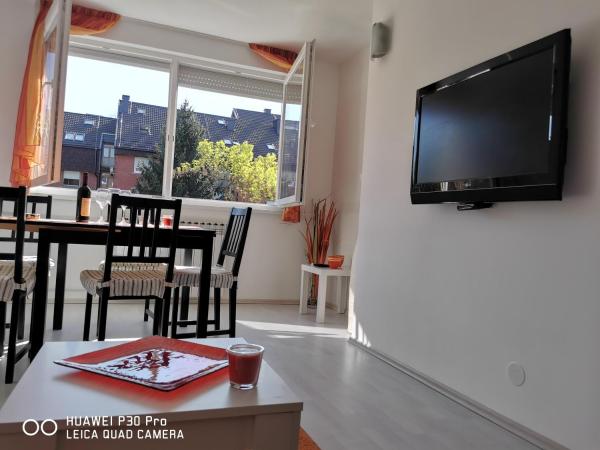 City Lake Pearl #Lake Jarun#green Area#free Parking#cafes, Tram To City, Markets#balcony&sunny&easy Self Check In 24-7 - Zagreb