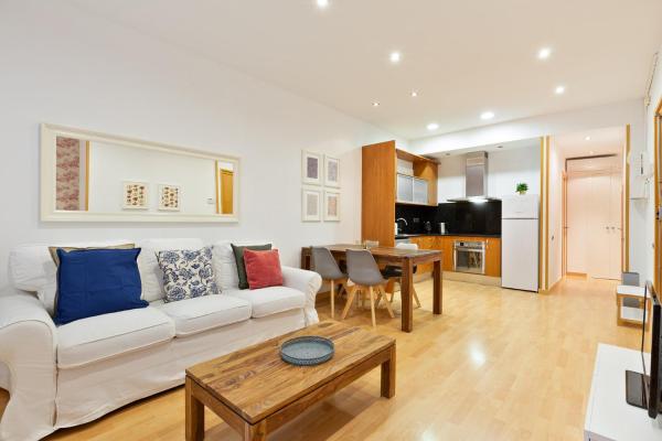 Amazing 2bed With Balcony In The Heart Of Gracia - Barcelona