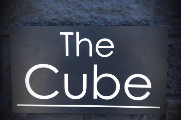 The Cube At No. 21. Modern & Stylish Getaway. - Ilfracombe