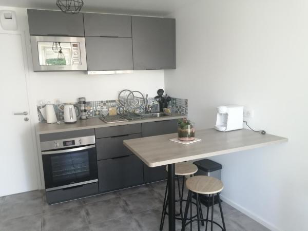 Appartement T2 Indépendant Avec Terrasse Et Parking Gratuit - Proche Palais Des Congrès-baie De Saint-brieuc - Pordic