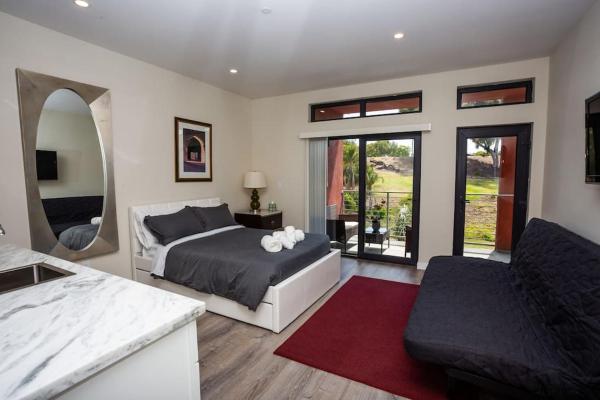 Steps To Balboa Park- Brand New Apt - Cozy Studio - San Diego Airport (SAN)