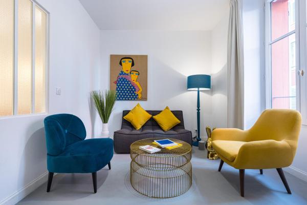 L'abeille - Boutique Apartments - Carros