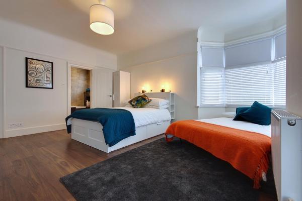 Large En-suite By The Beach - Highcliffe