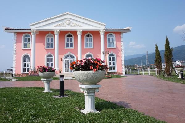 Decoupage Manor - Yilan County