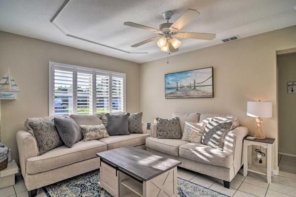 4 Mi To Indian Rocks Beach! Home W/ Screened Lanai - Clearwater, FL